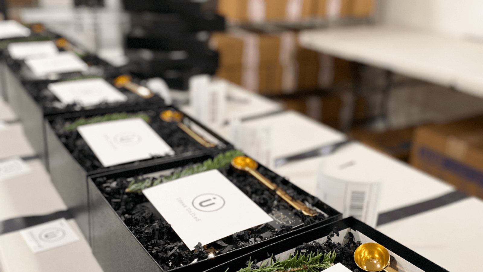 Branded Holiday Corporate Gift Boxes - boxwoodgift.com